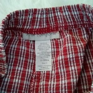 Real Comfort | Pants & Jumpsuits | Vintage Red An White Check Capris ...